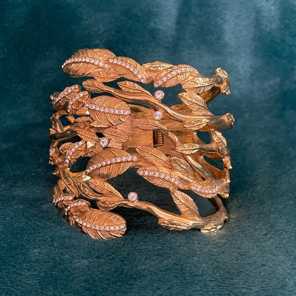 Rachel Zoe | Jewelry | Authentic Rachel Zoe Gold Crystal Pave Pod Swirl ...